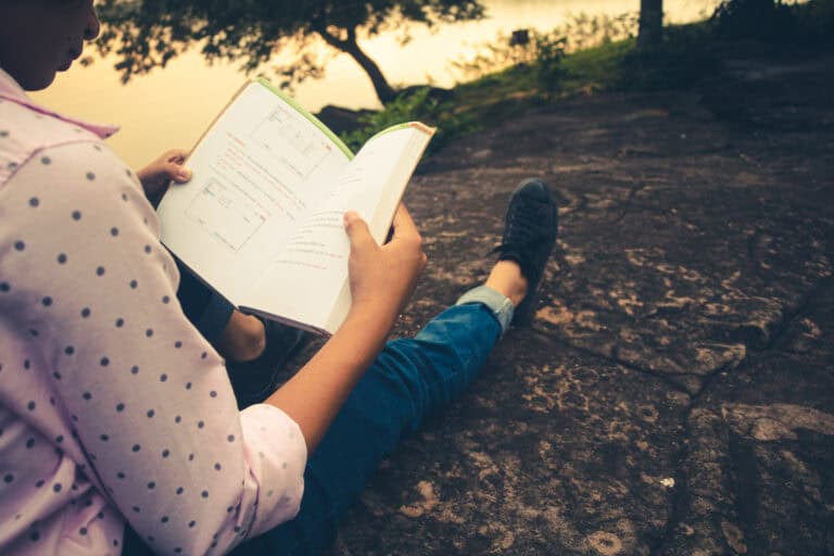 90 Poetic Rizz Lines to Charm the Object of Your Affection